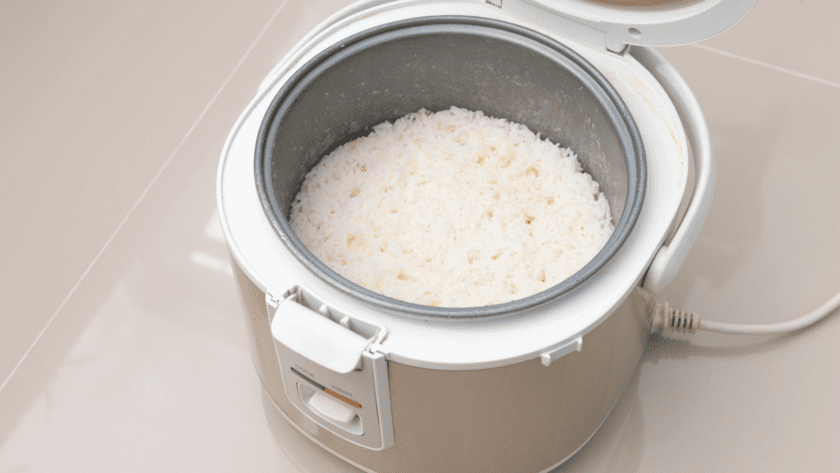 How to Clean Your Rice Cooker Bowl: The Ultimate Guide - Rice Array ...